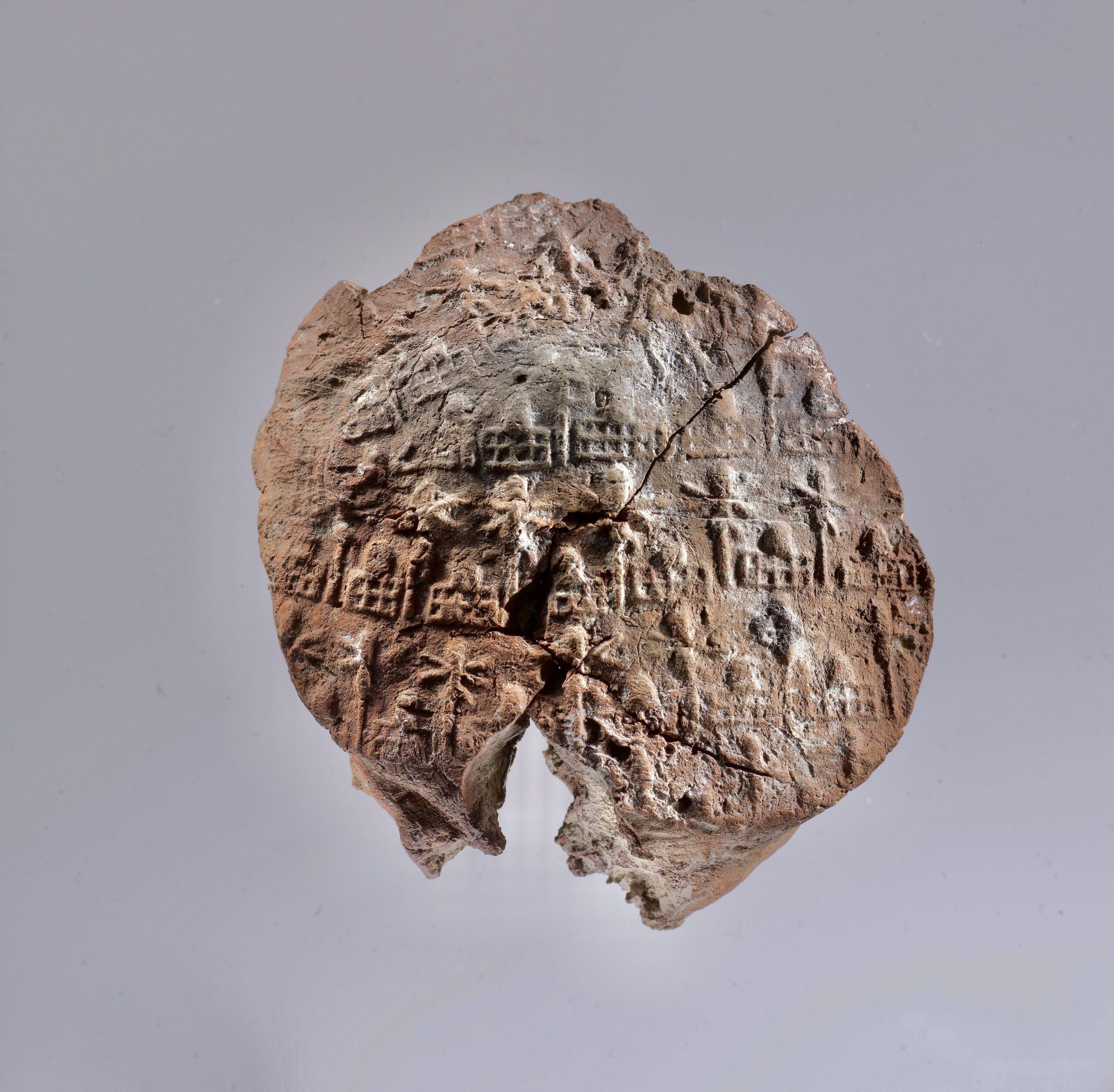 5000 year-old Jar sealing impressed with name of Queen Neithhotep, 3100 ...