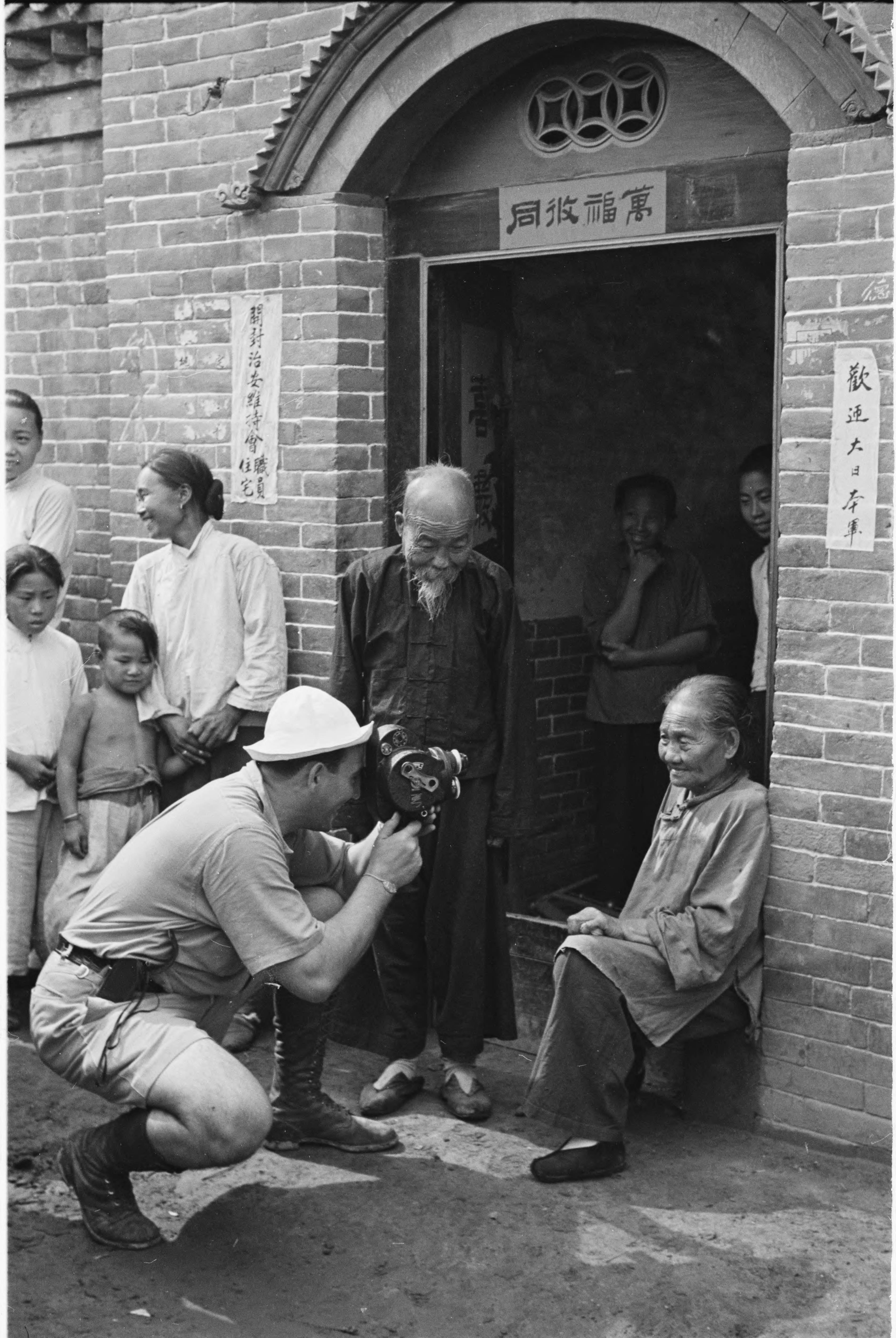 Chinese Jews in Kaifeng in 1938. The Kaifeng Jews were a centuries-old ...