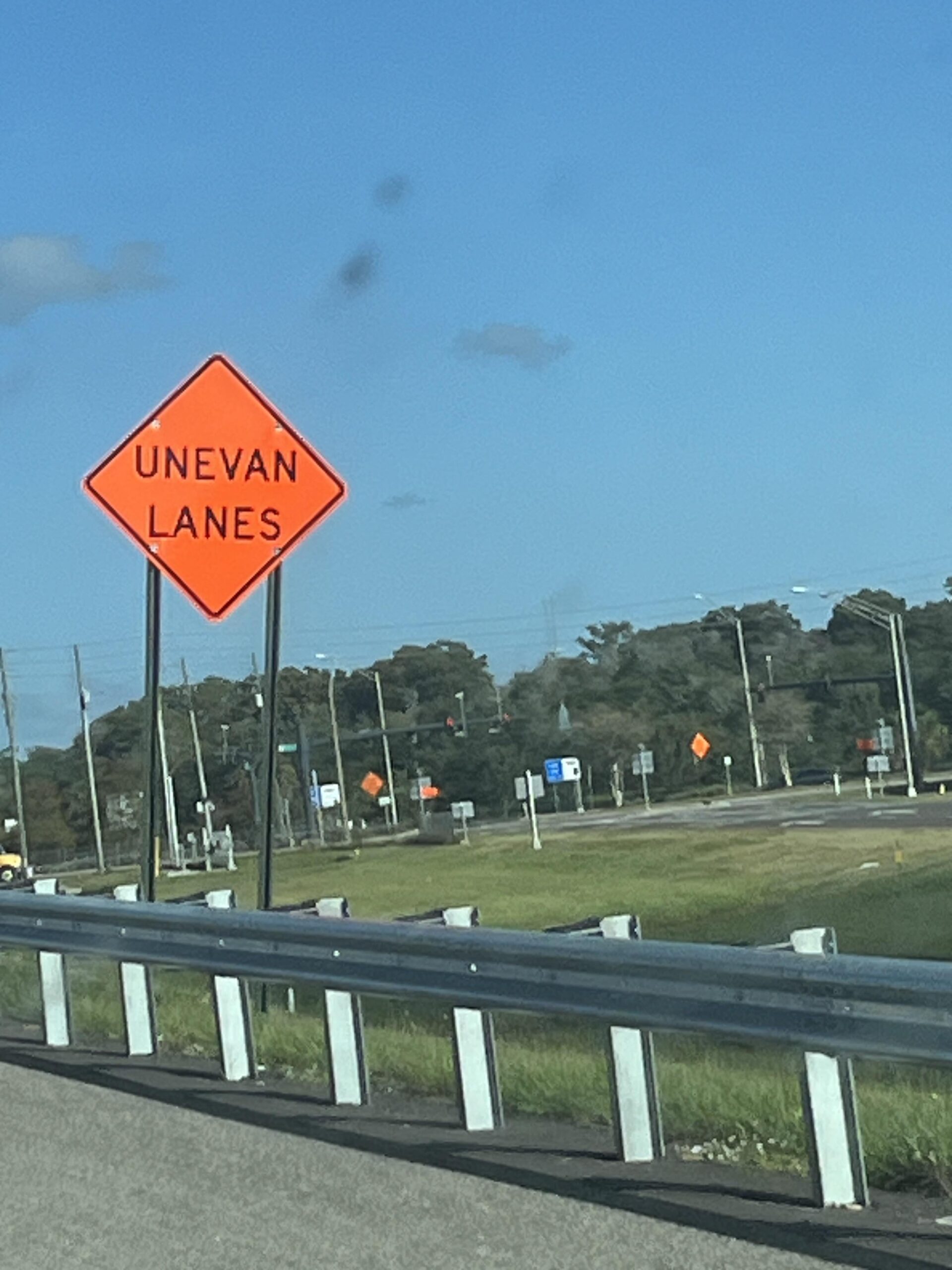 This highway road sign has a spelling error - USLUCK