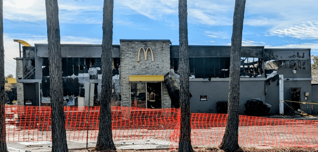 My local McDonald's burned down on Thanksgiving - USLUCK