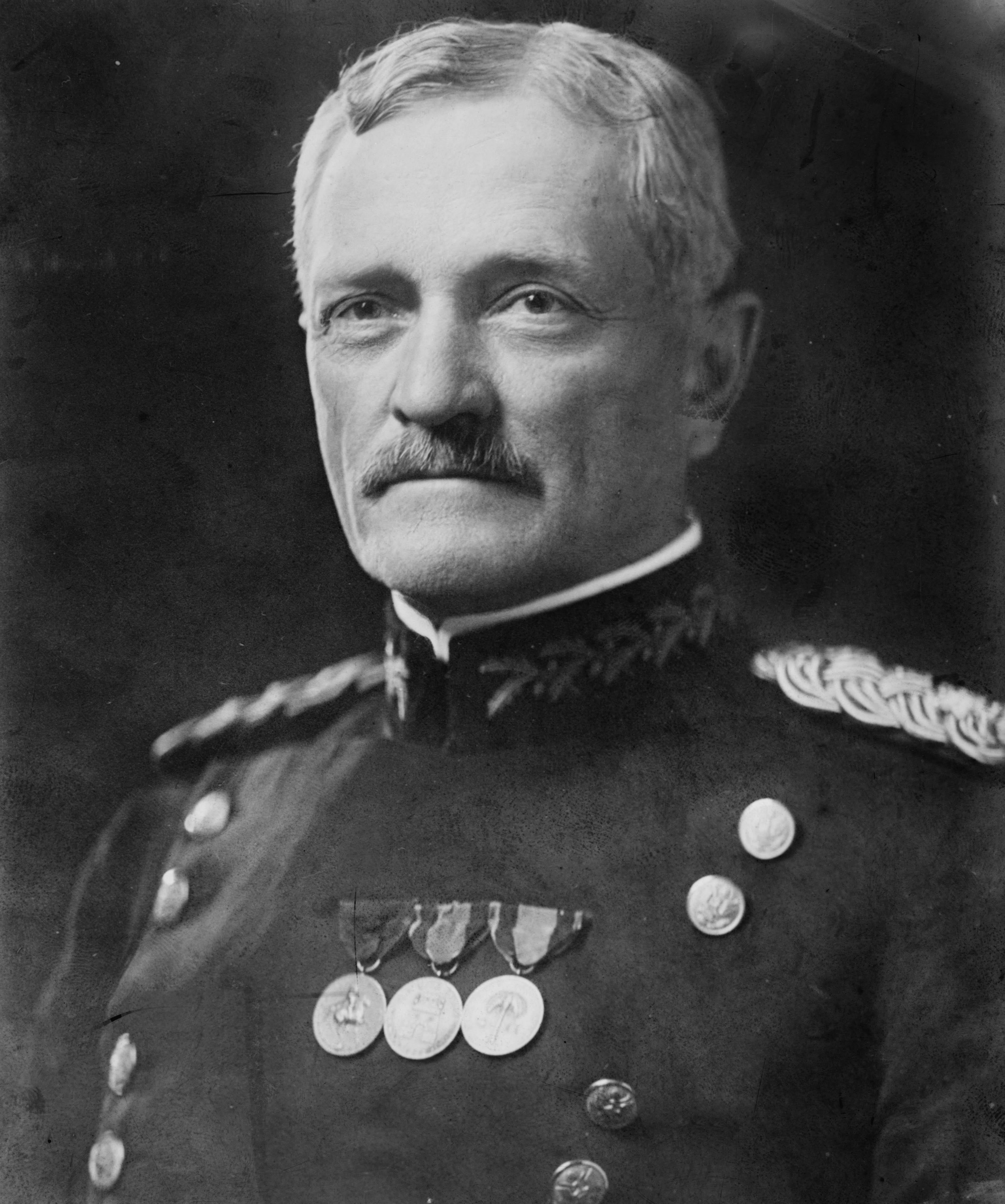 1908 portrait of US WW1 General John J Pershing. A mentor to generals ...
