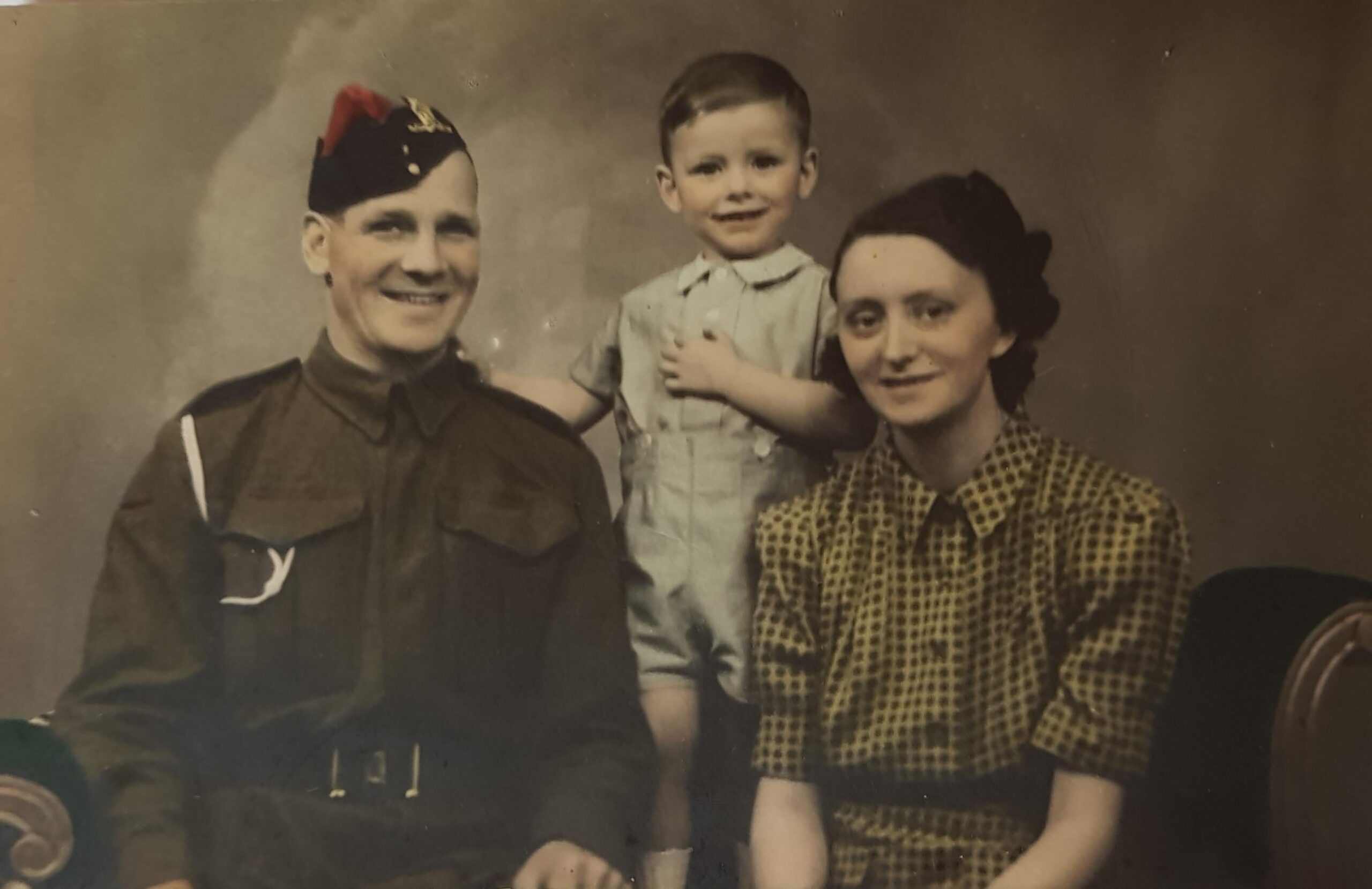 My dad aged 2 in 1942 with his parents. Because of ww2 he didn't meet ...