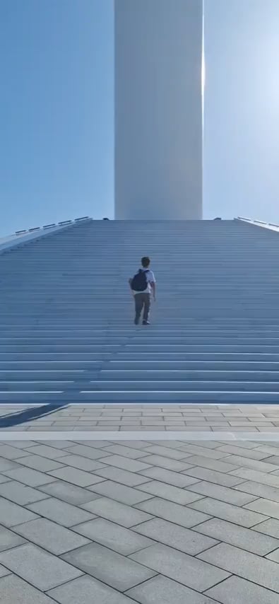 The largest flag in the world. Its length is 72 meters, and its weight ...
