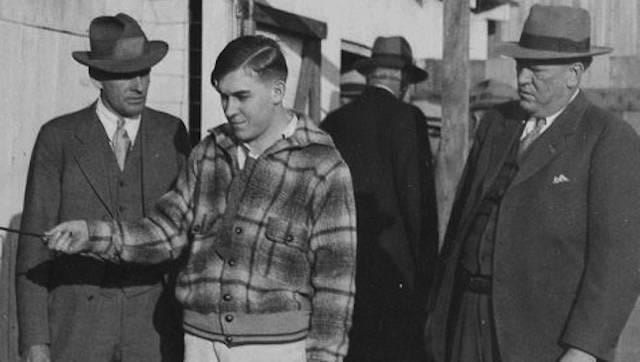 Gordon Stewart Northcott- 1928 child serial killer showing police where ...