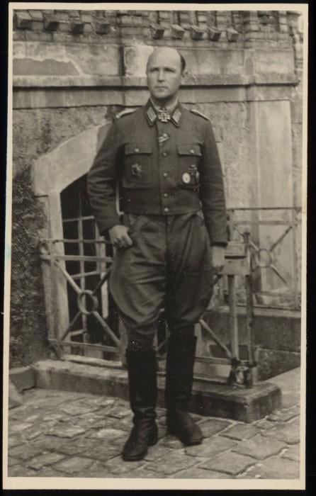 The last photo of former German Army colonel Erich Hammon, taken an ...